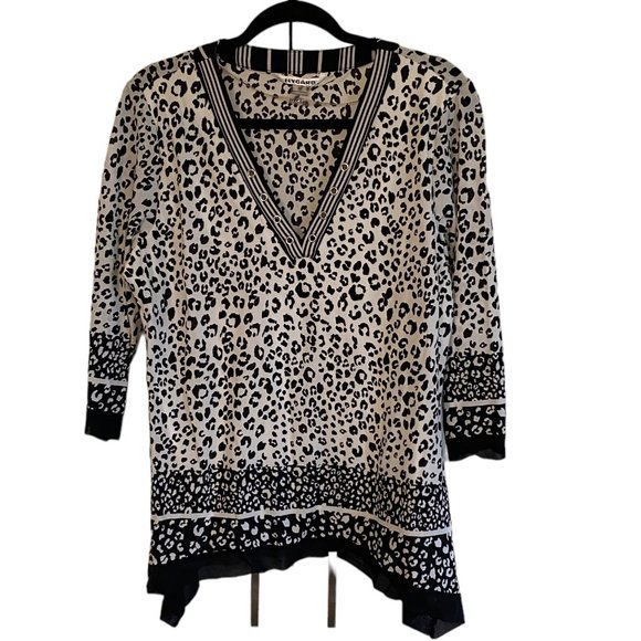 Peter Nygard | Tops | Nygard Black N White Zebra Print V Neck Top Large ...